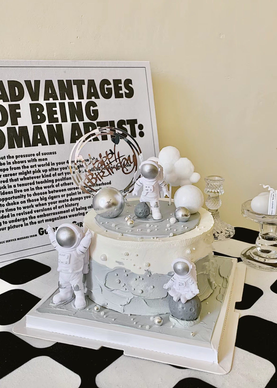 Astro Cake - Free Cake Delivery Sydney | Little Cake Box