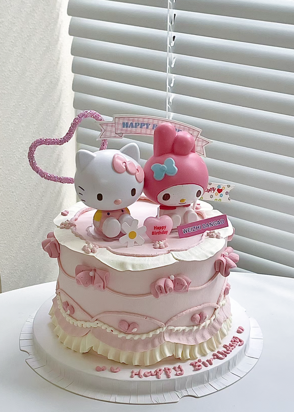 Hello Kitty and Melody Cake 1 Vintage Piping | Little Cake Box