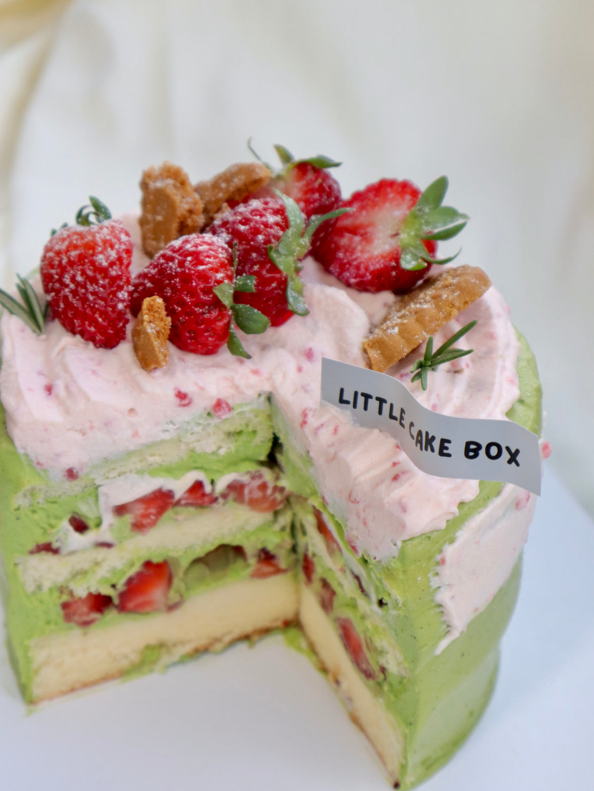Matcha Strawberry Cake | Little Cake Box