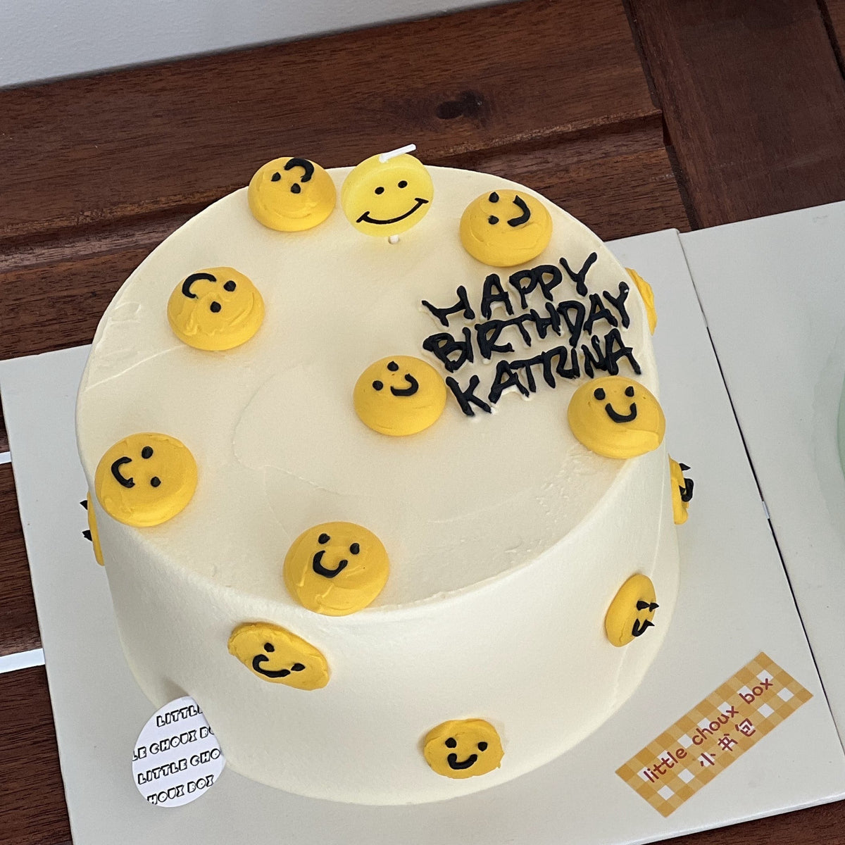 Happy Face Cake | Little Cake Box