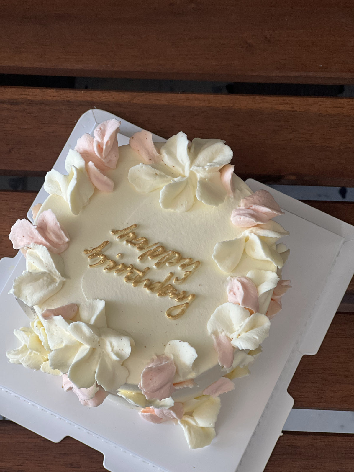 Floral Fresh Cream Flower Cake | Little Cake Box